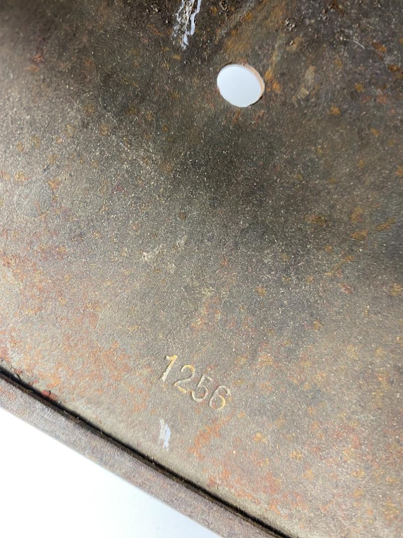 Chase Militaria | WW2 GERMAN ET64 M40 HELMET