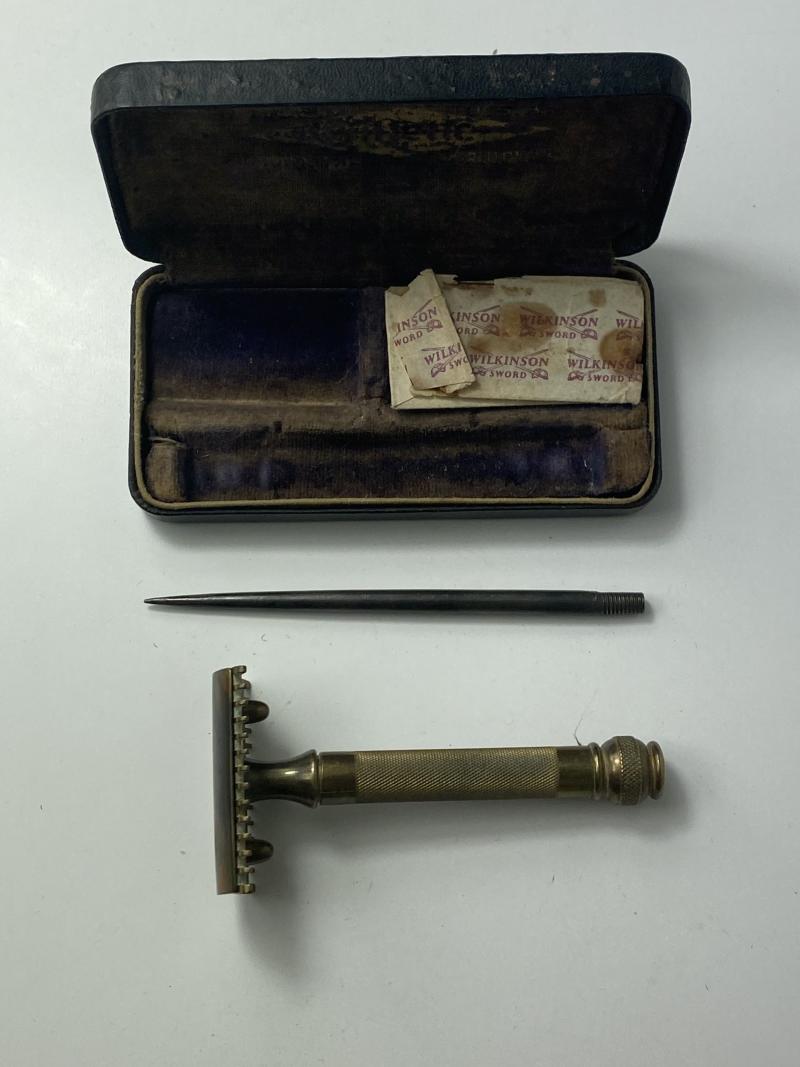 Chase Militaria | WW2 SOE/OSS RAZOR SET DAGGER