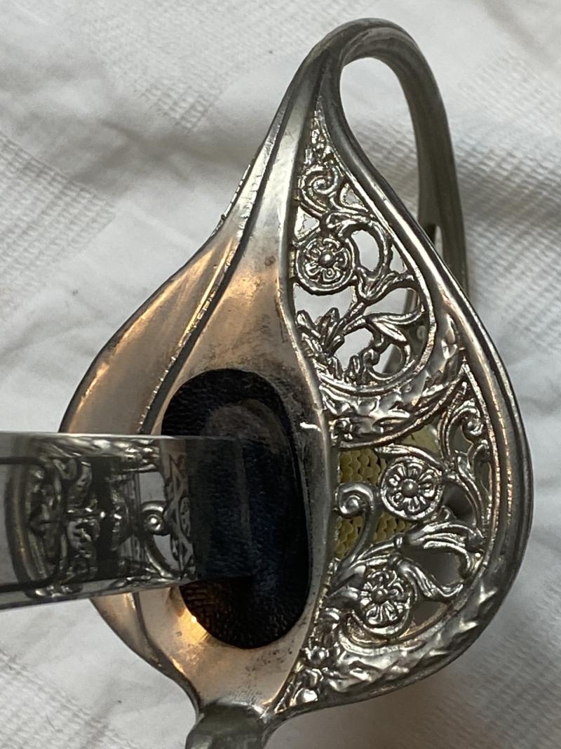 Chase Militaria | REPRODUCTION U.S. OFFICER'S SWORD WITH ETCHED BLADE