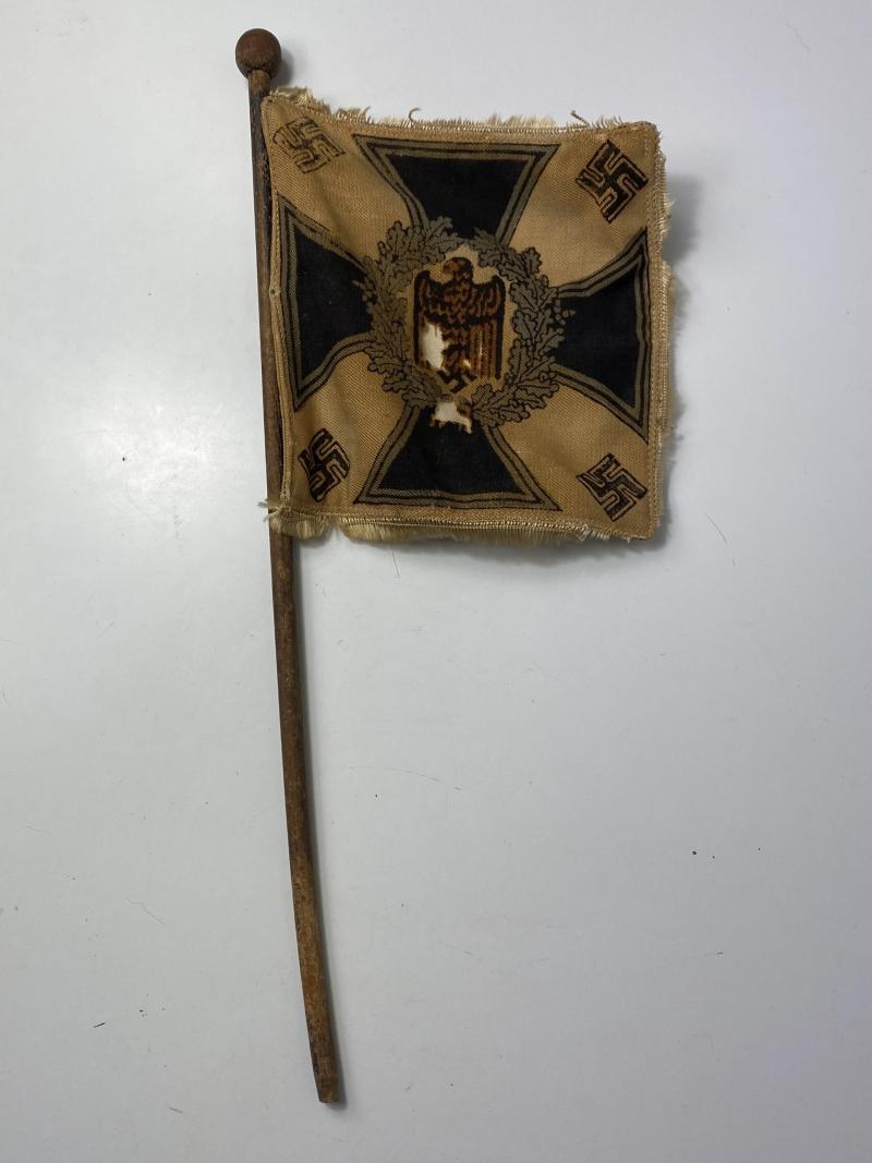 Chase Militaria | REPRODUCTION WW2 GERMAN ARMY PENNANT FLAG