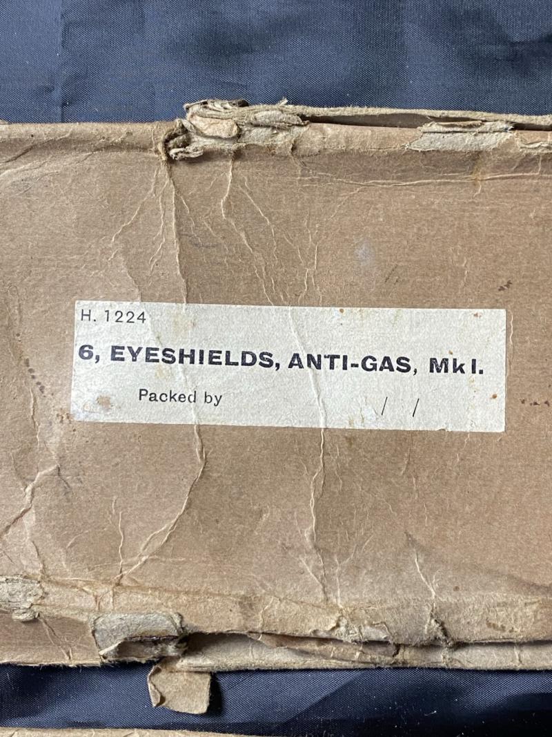Chase Militaria | WW2 BRITISH ANTI GAS MK.I EYE SHIELDS