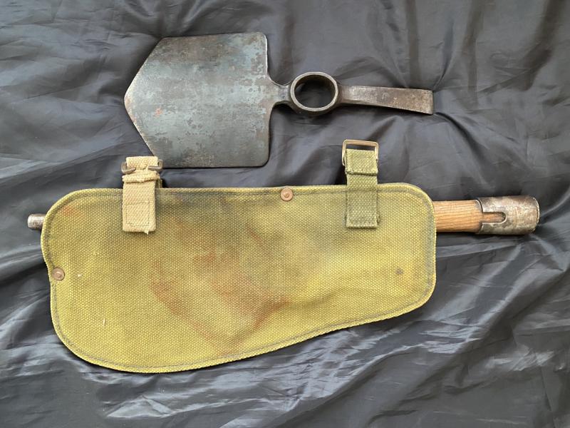 Chase Militaria | WW2 37 PATTERN ENTRENCHING TOOL & CARRIER