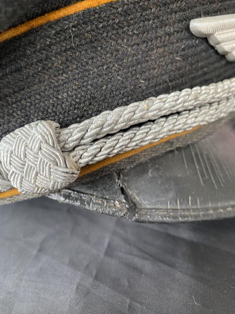 Chase Militaria | WW2 GERMAN LUFTWAFFE OFFICERS FLIGHT SECTION VISOR CAP