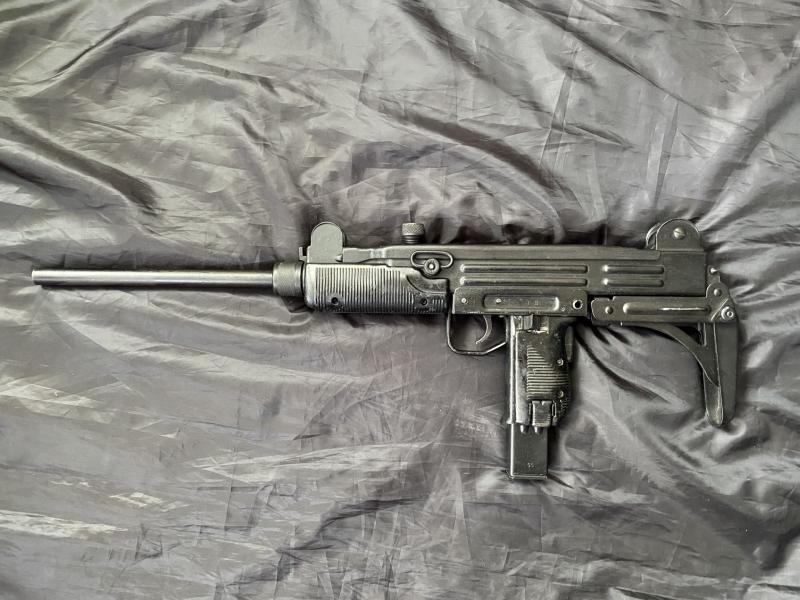 Chase Militaria | DEACTIVATED U.S. MADE UZI WITH 16" BARREL (UK ...