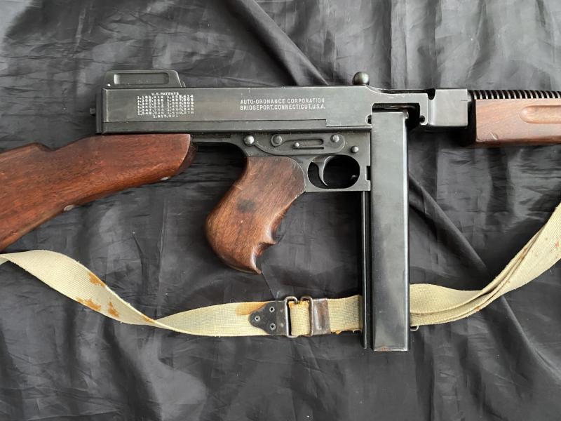 Chase Militaria | DEACTIVATED THOMPSON M1928A1 SMG (MATCHING) (UK ...