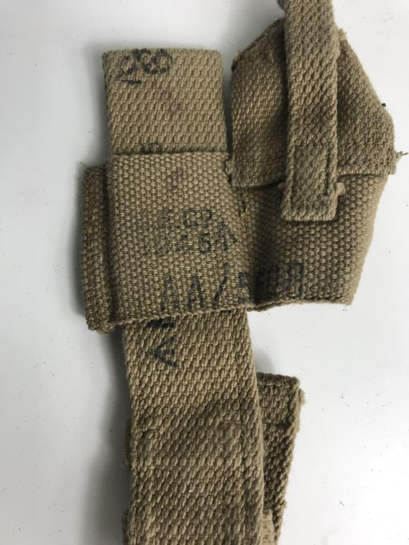 Chase Militaria | RARE WW2 BRITISH AIRBORNE PATTERN BAYONET FROG