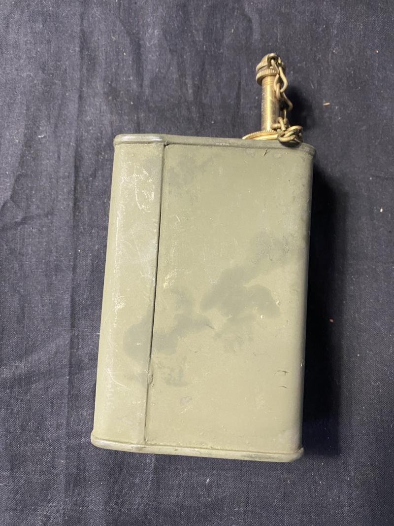 Chase Militaria | WW2 U.S. MG (MACHINE GUN) OIL CAN