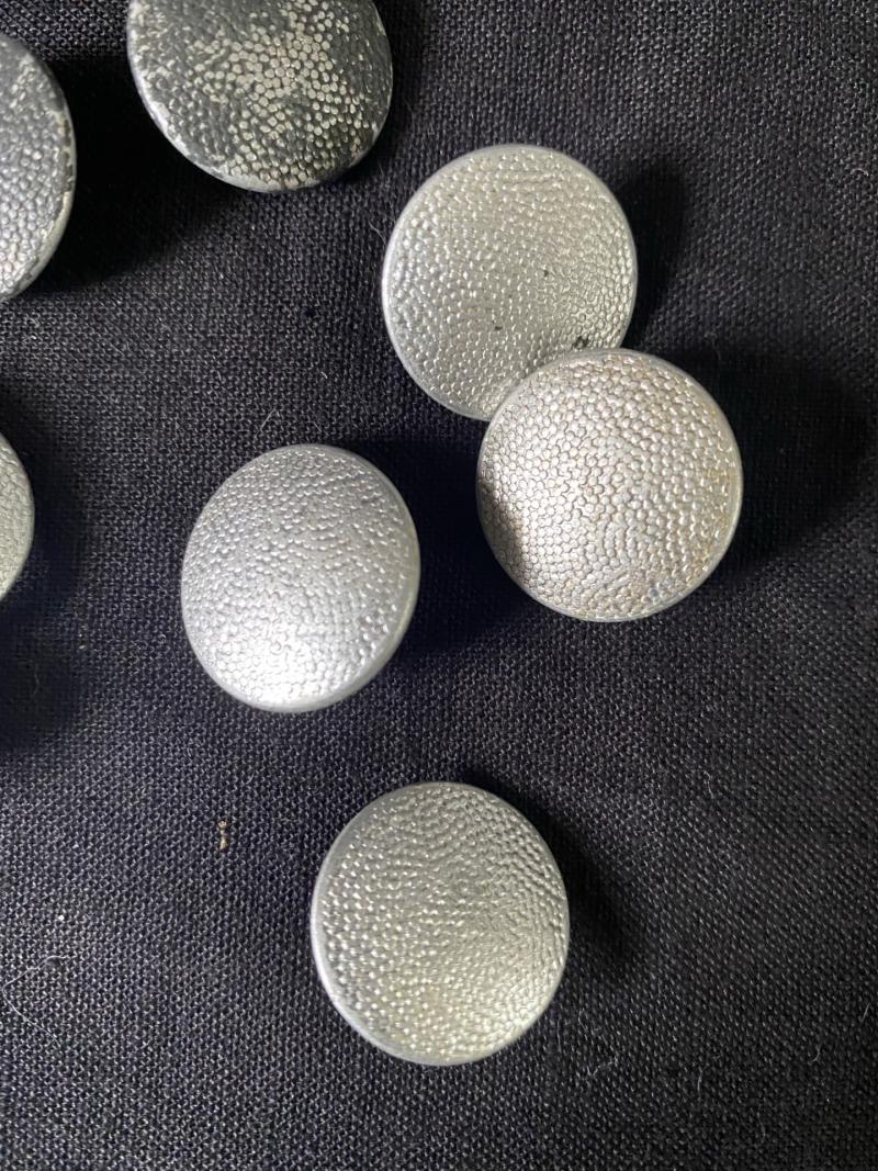 Chase Militaria | 11 X REPRODUCTION WW2 GERMAN BUTTONS